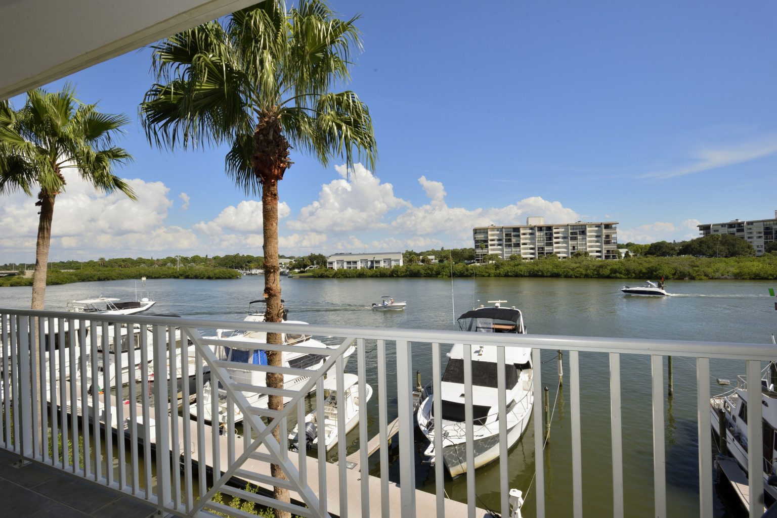 Lulu’s Waterfront Located in Indian Rocks Beach – Indian Rocks Beach ...